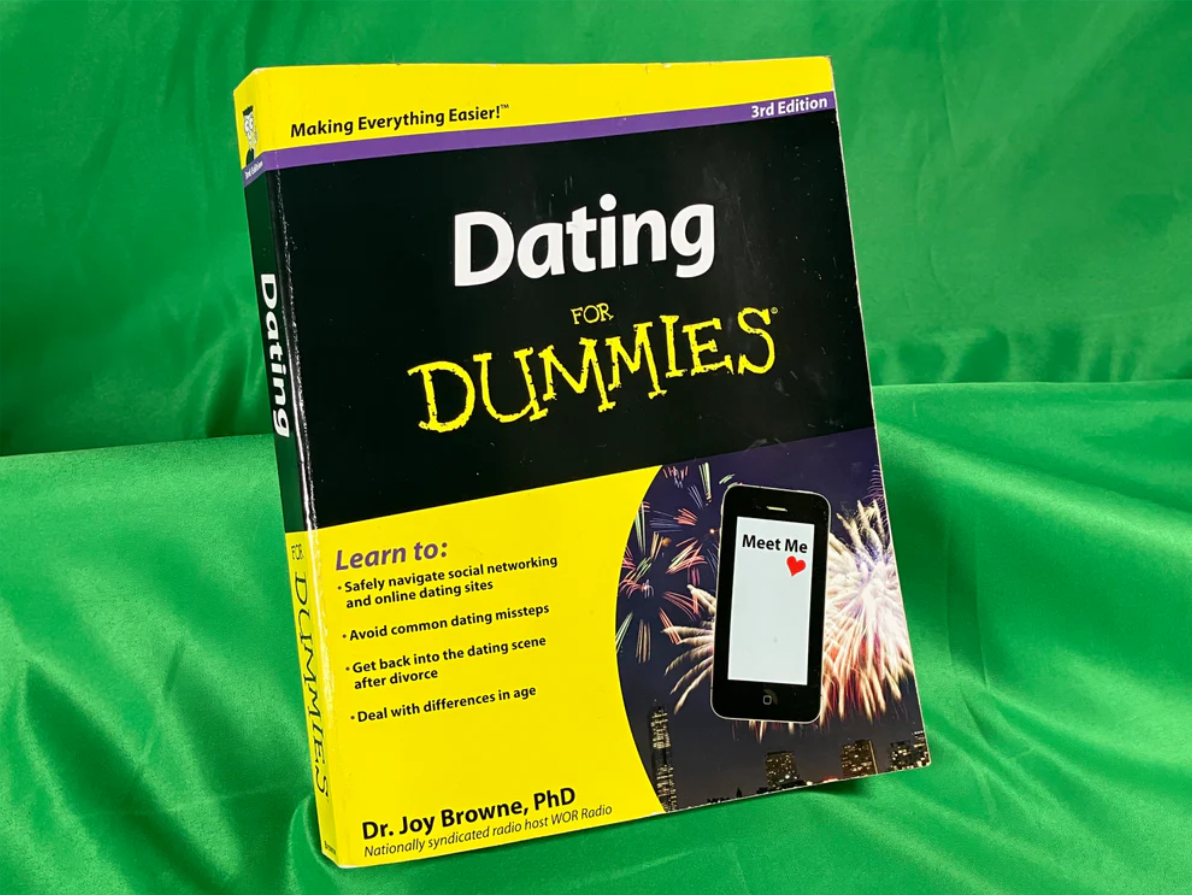 File:Dating for Dummies 3rd Edition 2011 - Autographed Guide image 1 ...